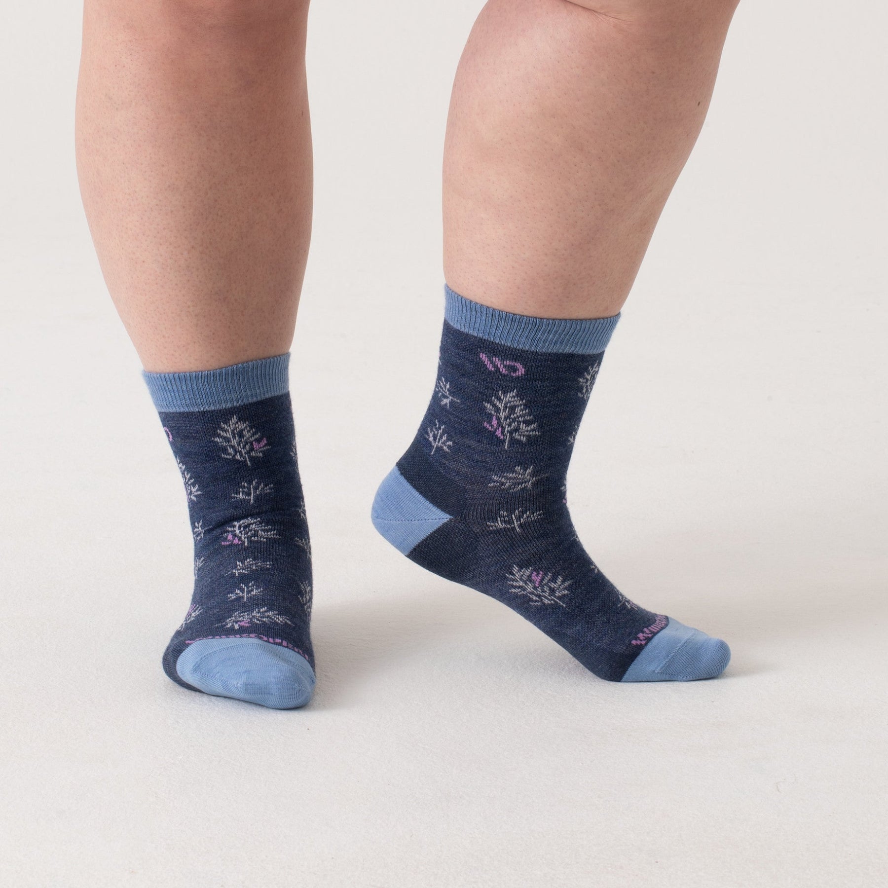 Foliage Lightweight Micro Crew Sock 4-Pack - Women's – Wide Open