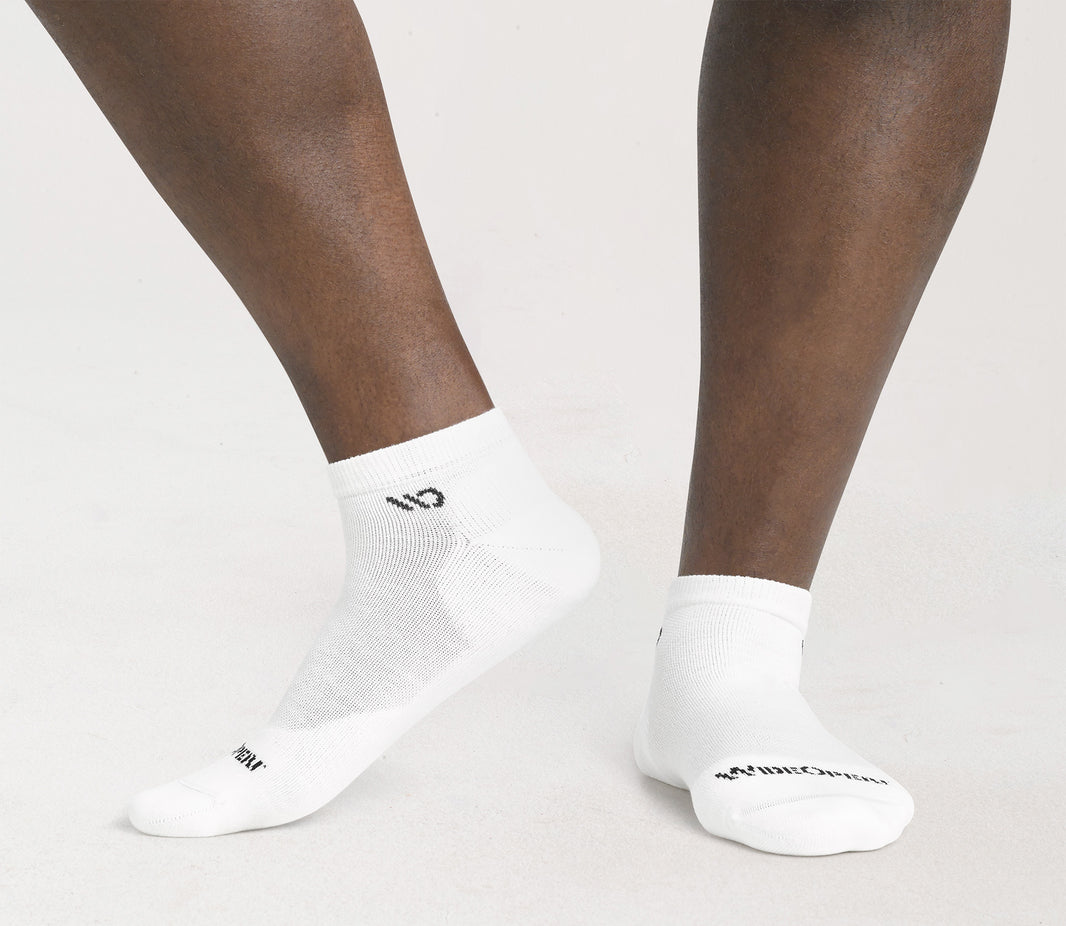 Men's Wide Socks | Stretch Up to 4E Width – Wide Open